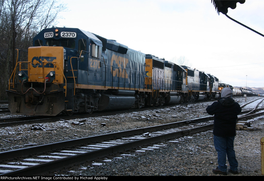 CSXT 2370 and 6970